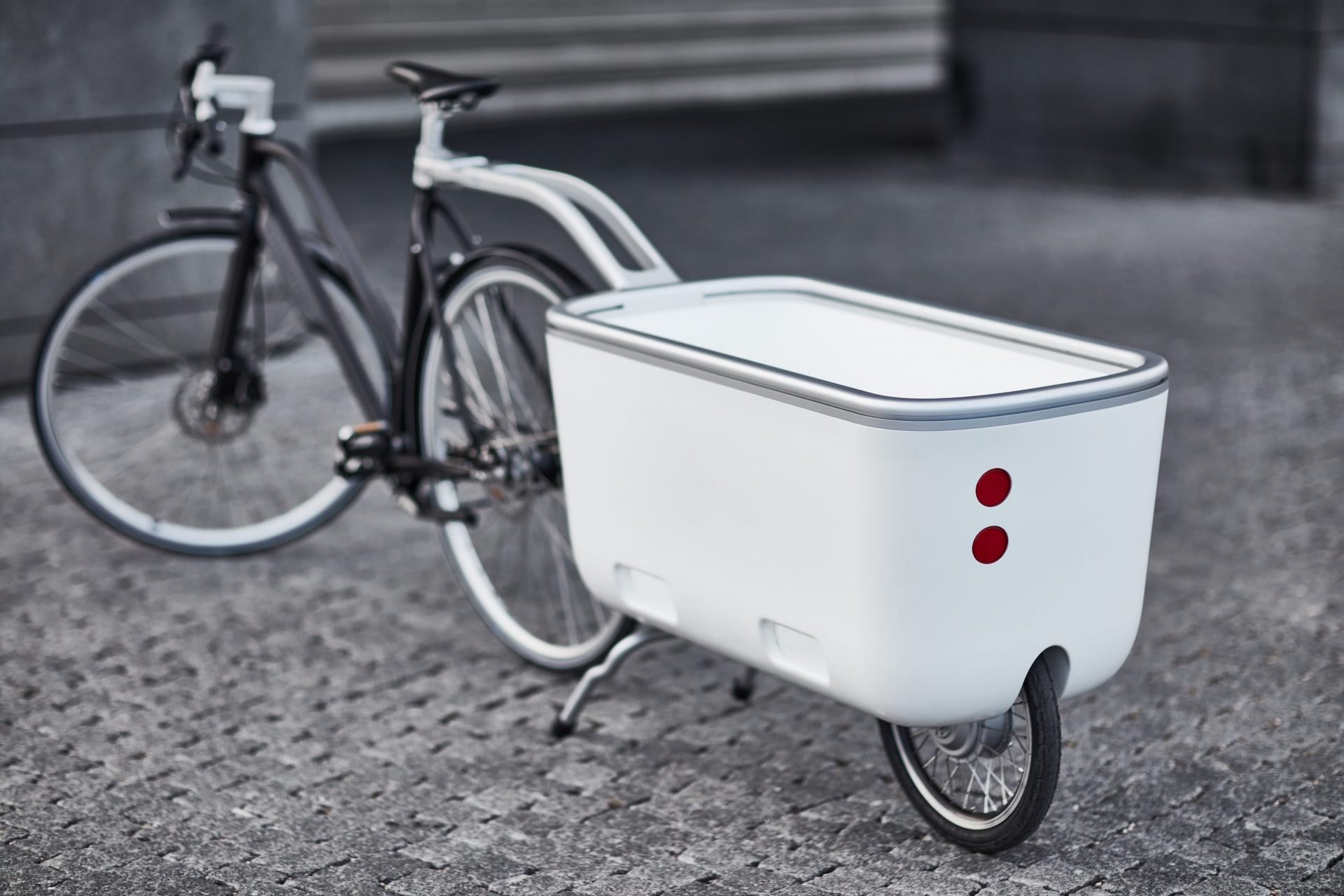 Biomega EIN: Bike trailer elétrico se adapta à vida urbana